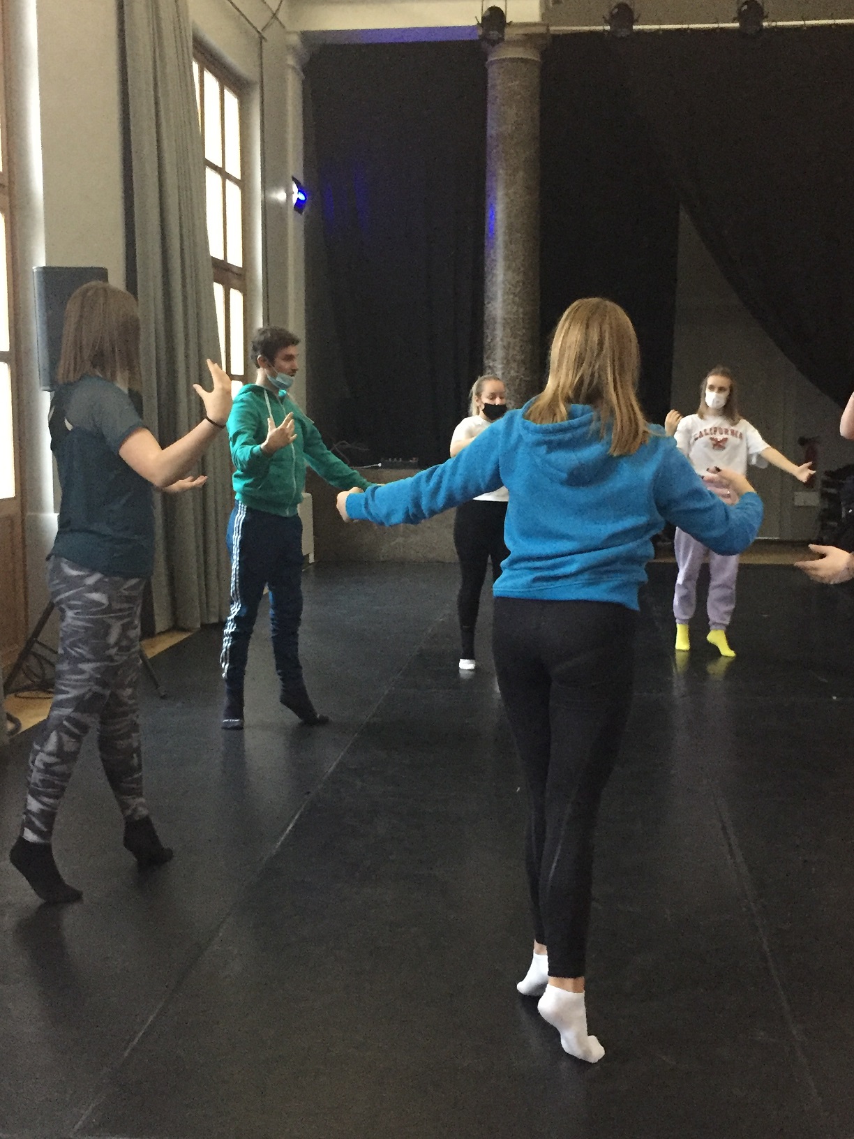 Lycée Alexandre RIBOT - Ordre, mesure, équilibre et faste : la danse ...